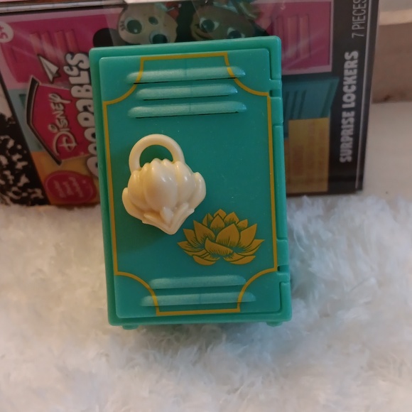 Disney | Toys | Disneys Doorables Academy Locker Set Jasmine | Poshmark
